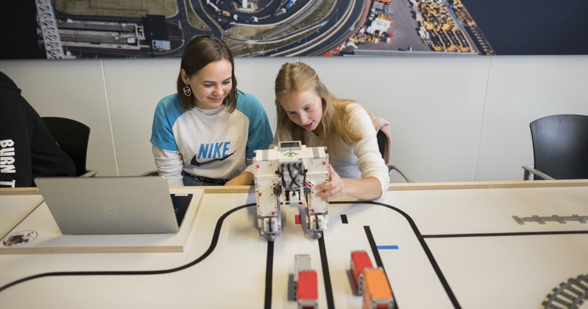 LEGO® haven Studio: train je STEM-skills | Klas op Stap